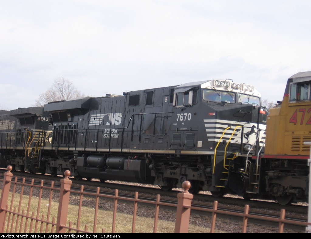 NS 7670